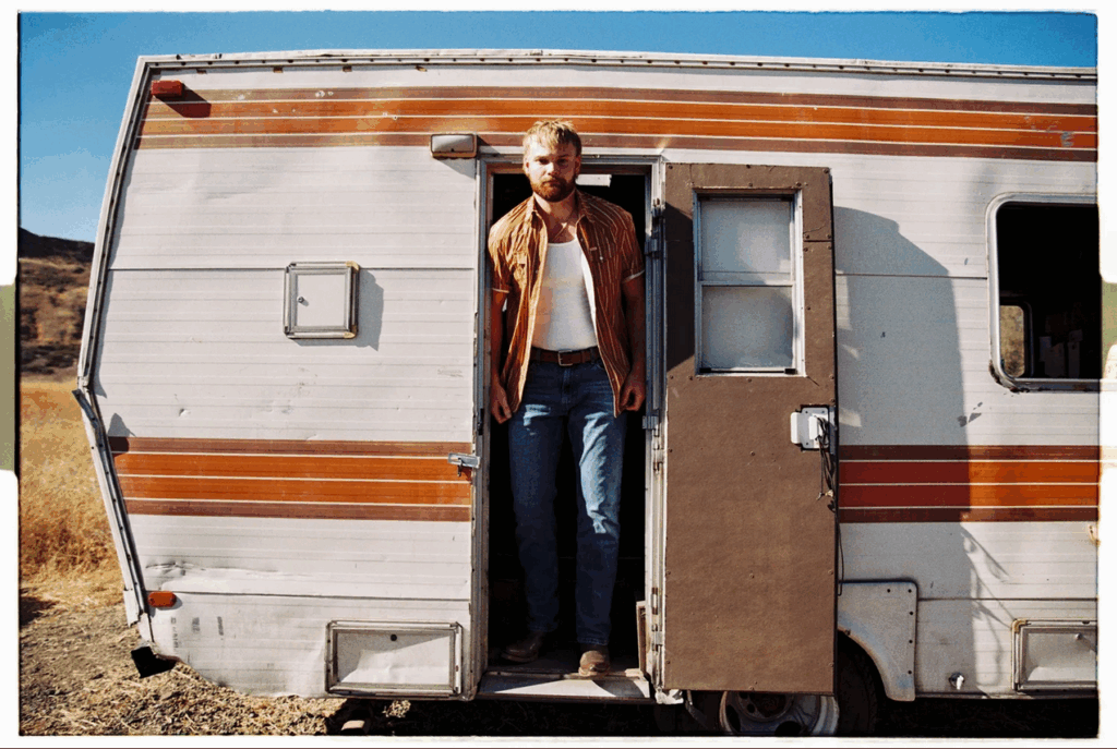 Kevin Powers Moves On: A Seamless Leap into Country Music with ...