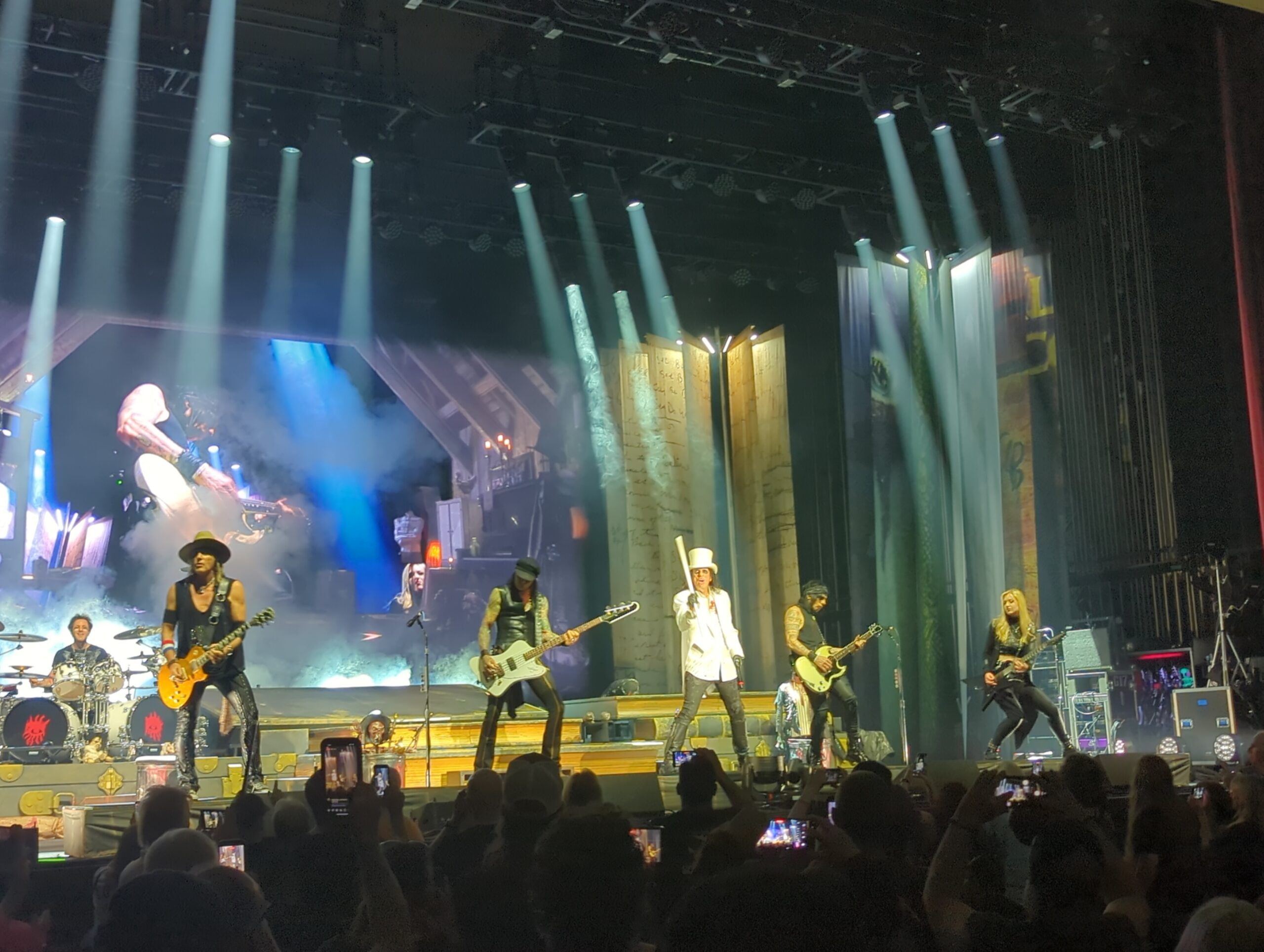 Alice Cooper - April 29, 2026 • Spartanburg Memorial Auditorium ...